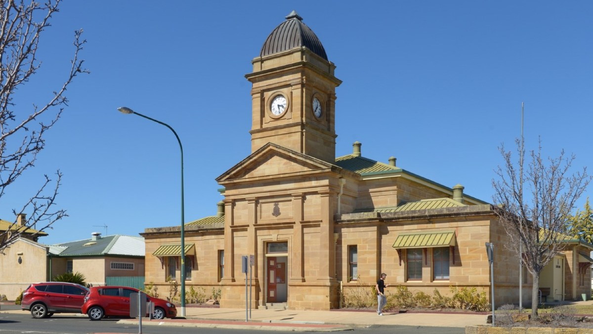 Phantom of the penitentiary – History Out There